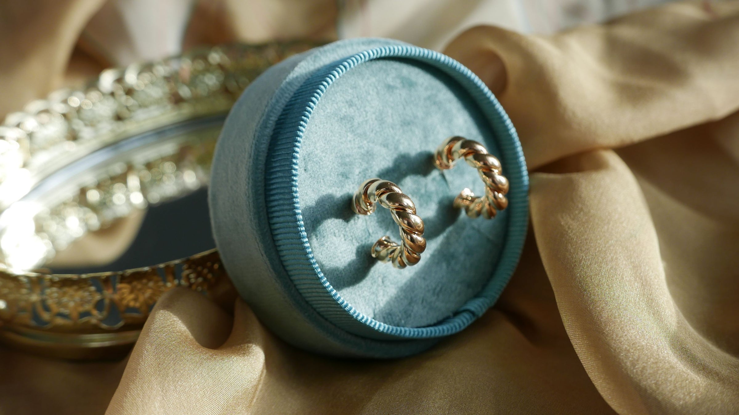 Stone Cooper Jewelry. Handcrafted & curated jewelry for every body.